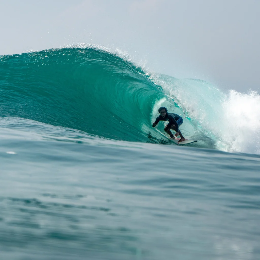 The Mandiri Beach Club - Surfing In Indonesia